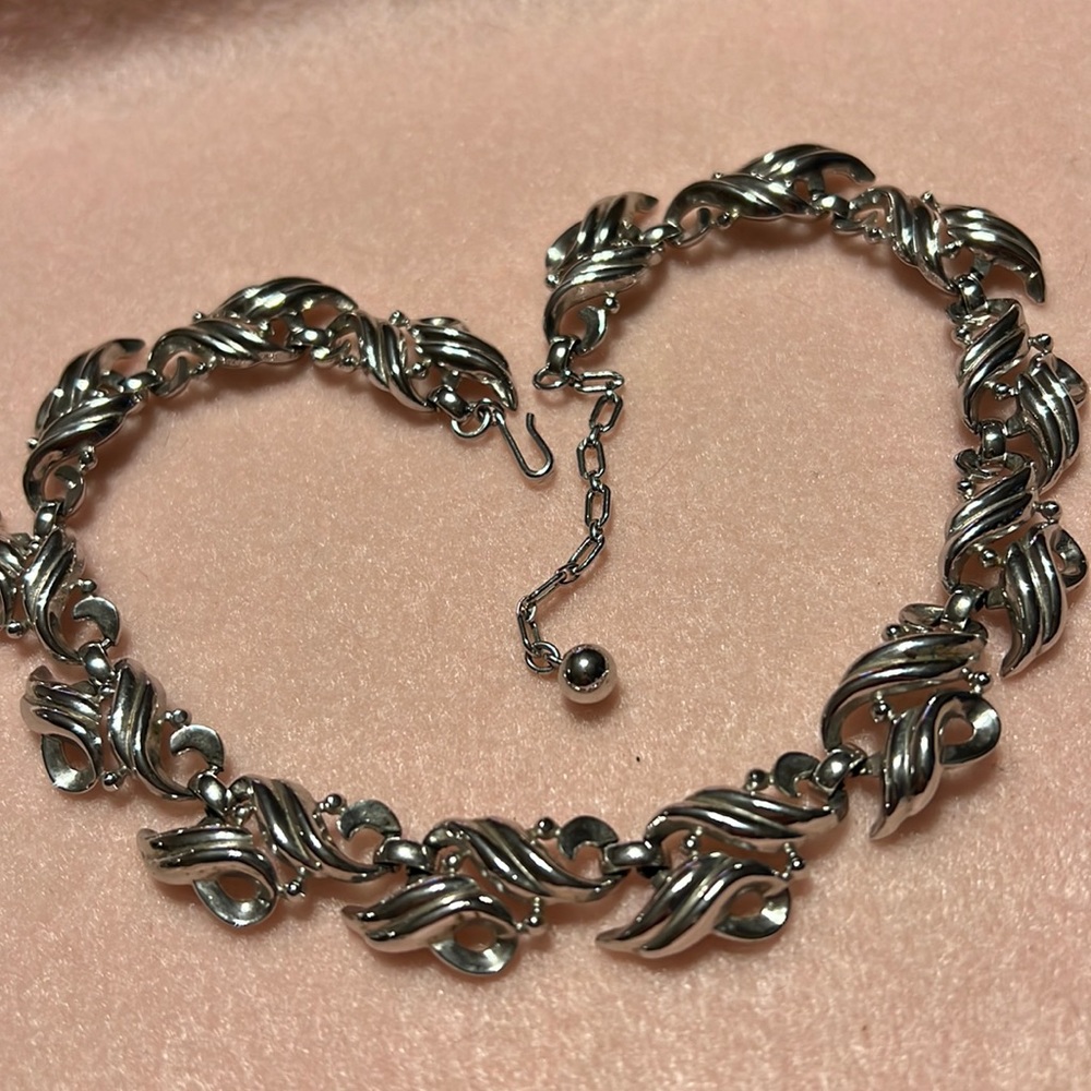 Trifari Double Filigree Silver Tone Leaf 17”Necklace … - Gem